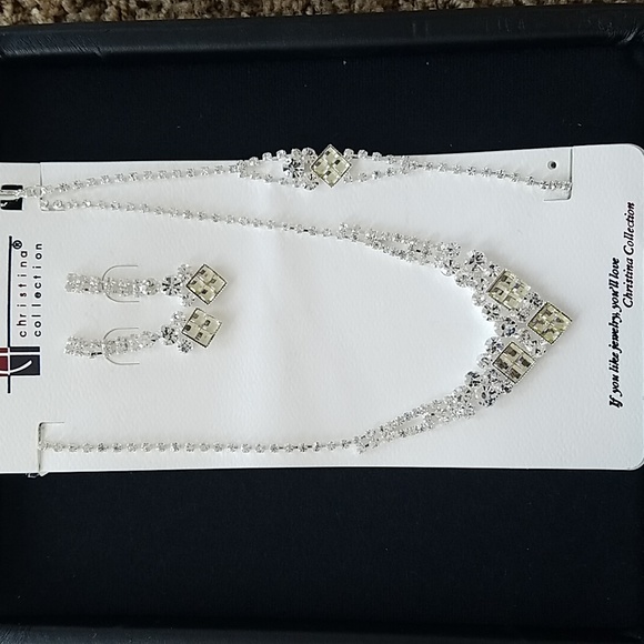 Christina | Jewelry | New Christina Collection Rhinestone Necklace Set ...